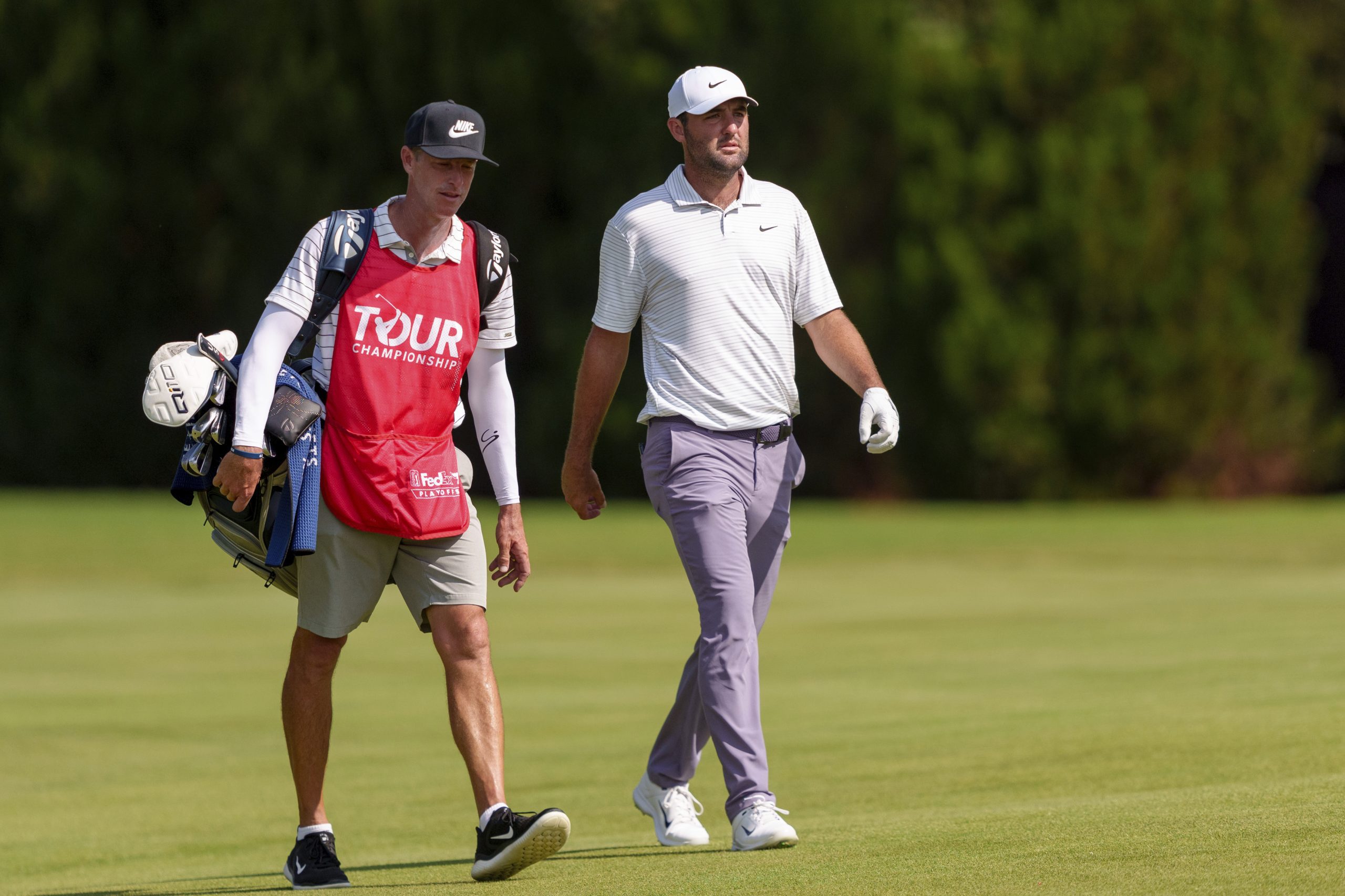 Inside Modern Caddie–Player Relationships - Essential Golf